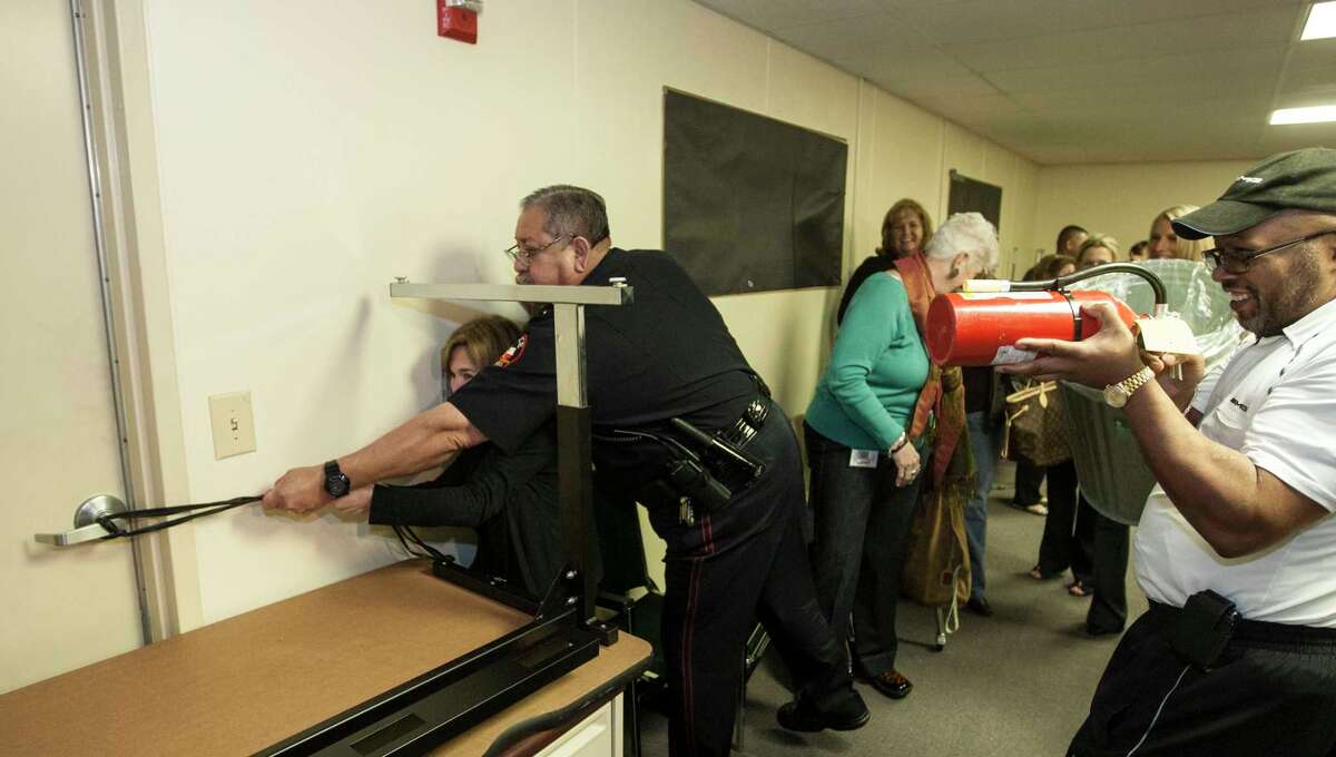 Two Goose Creek ISD students taken into custody for gun, social media ...