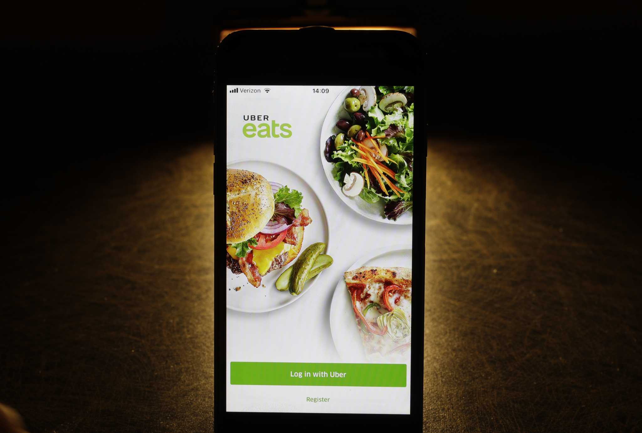 Cold food? Wrong order? Restaurants cope with home delivery