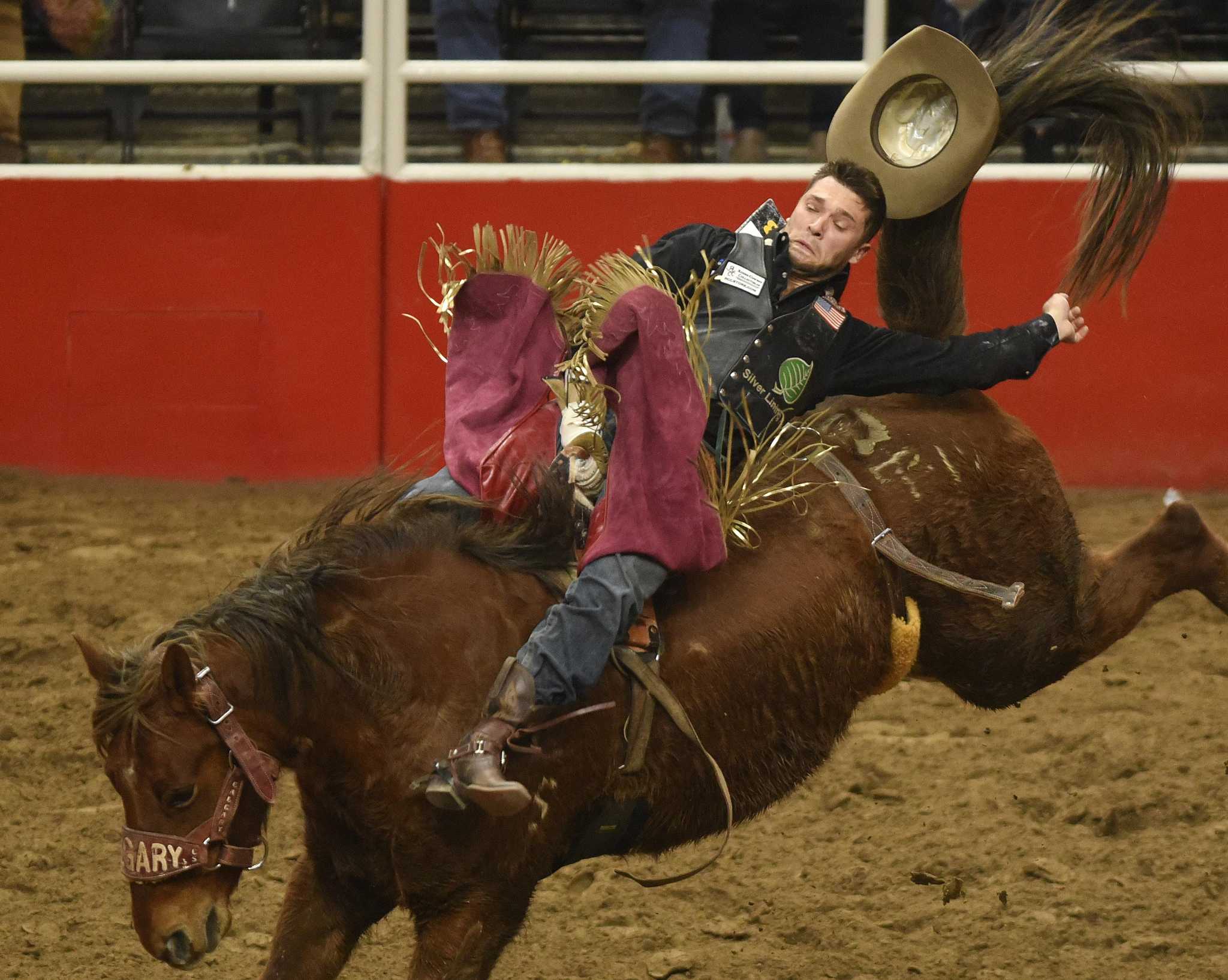 Jacobs Crawley takes home rodeo buckle as wife, newborn watch