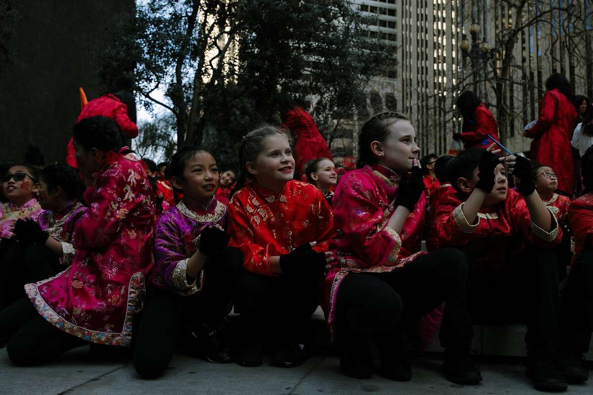 Firecrackers and a brand-new dragon mark SF Chinese New Year parade