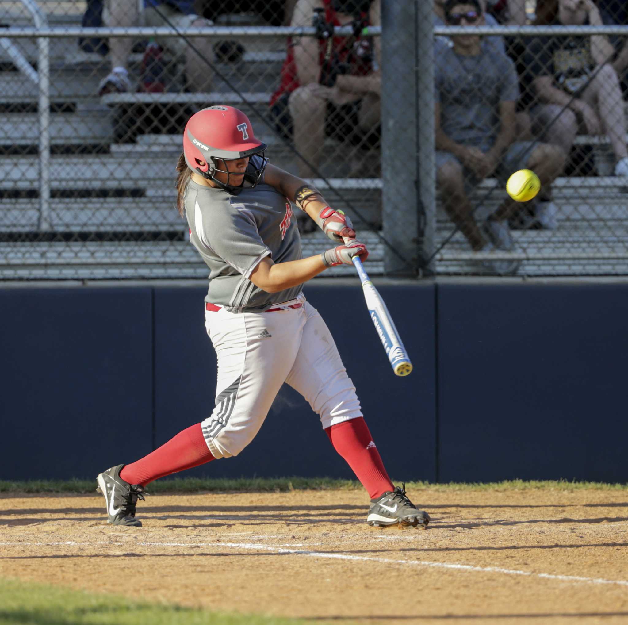 Chron's girls player of the week: Noemi Cortez, Travis