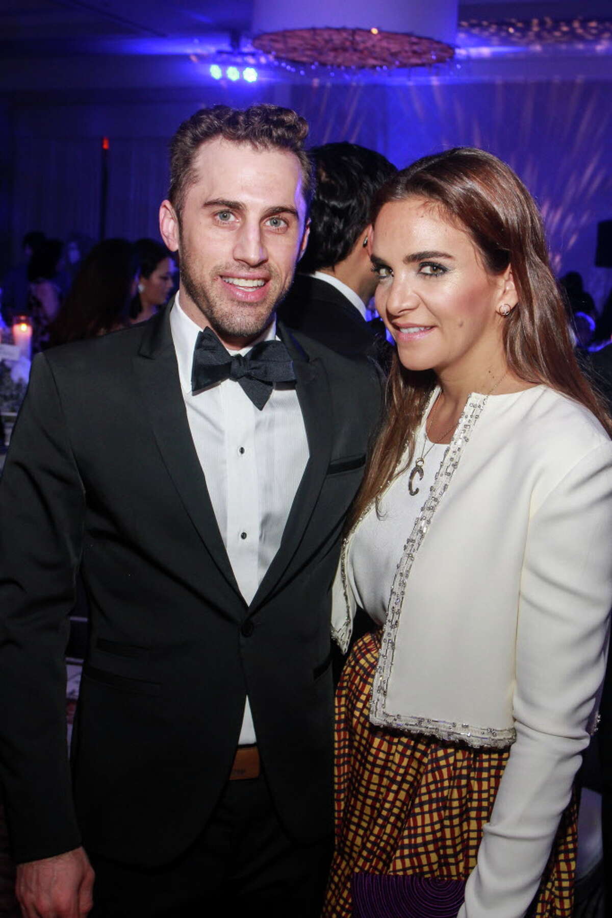 Designer fashion, a surprise duet and big donation highlight KnowAutism ...