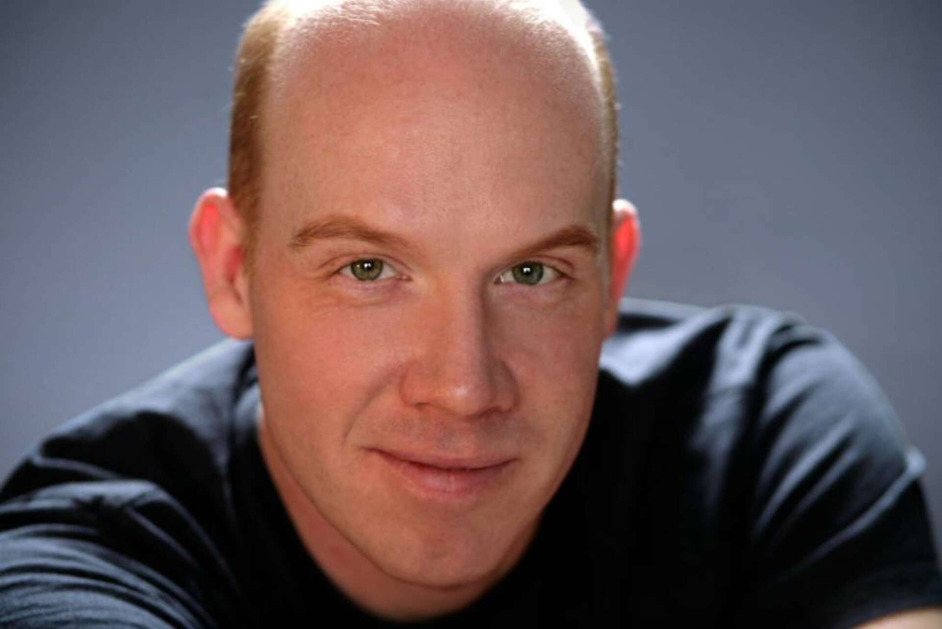 Actor finds new footing in local theater