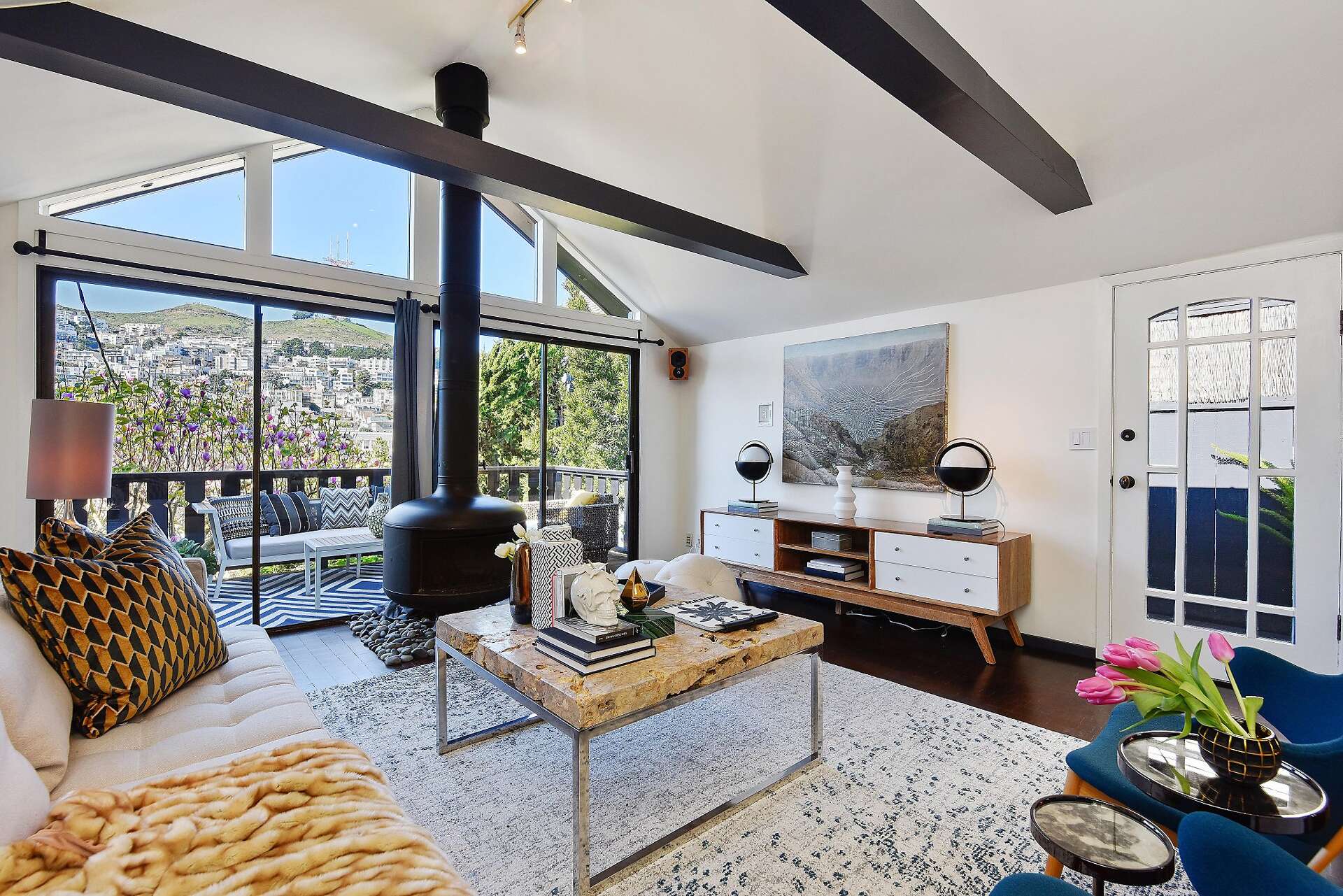 Walk-through: Western views from Noe Valley custom home
