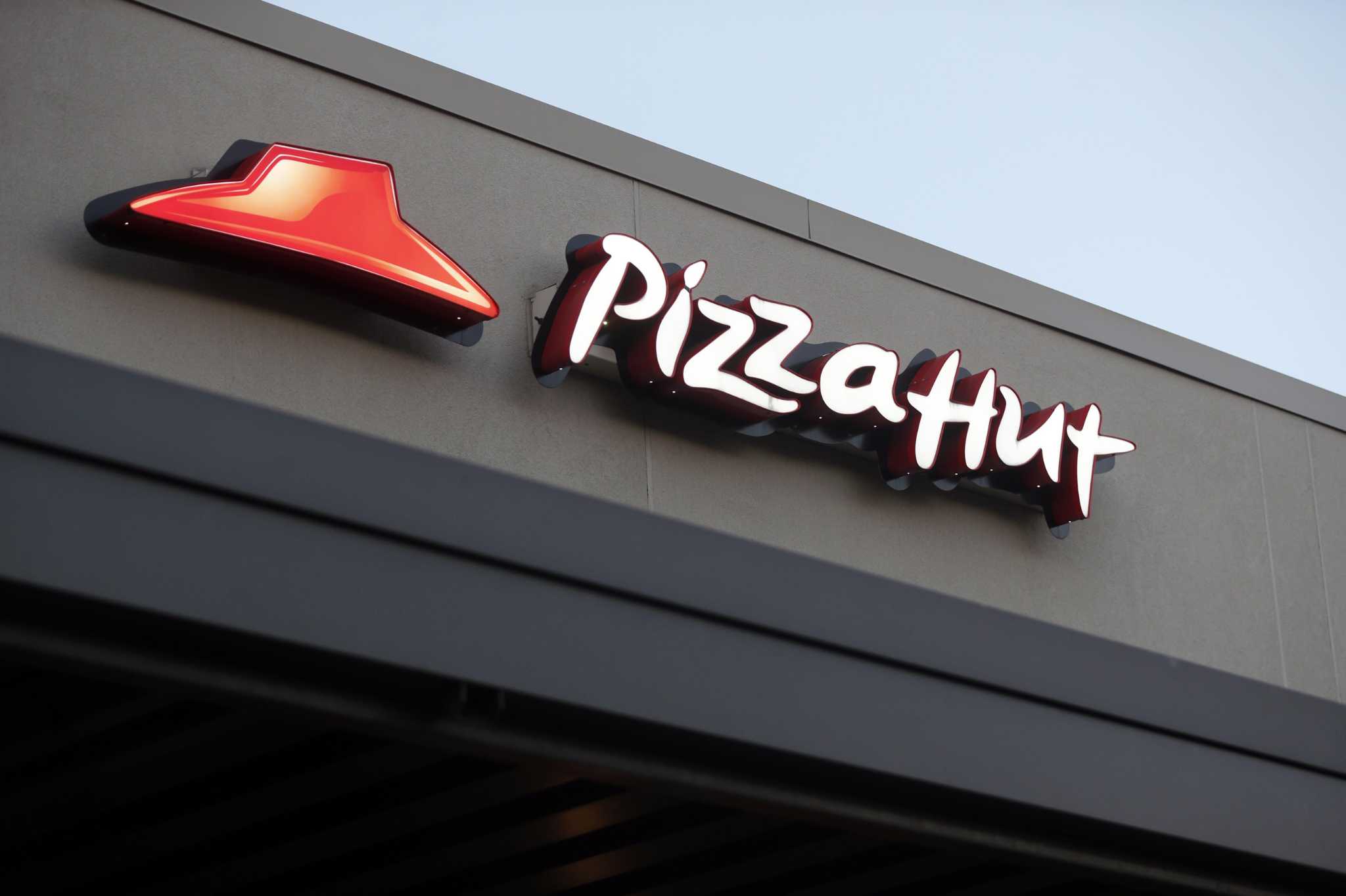 Pepperoni-beer a hot combo as Pizza Hut expands booze delivery