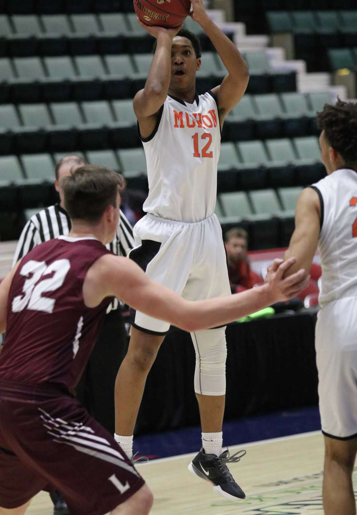 Mohonasen boys edge Lansingburgh to reach Class A final