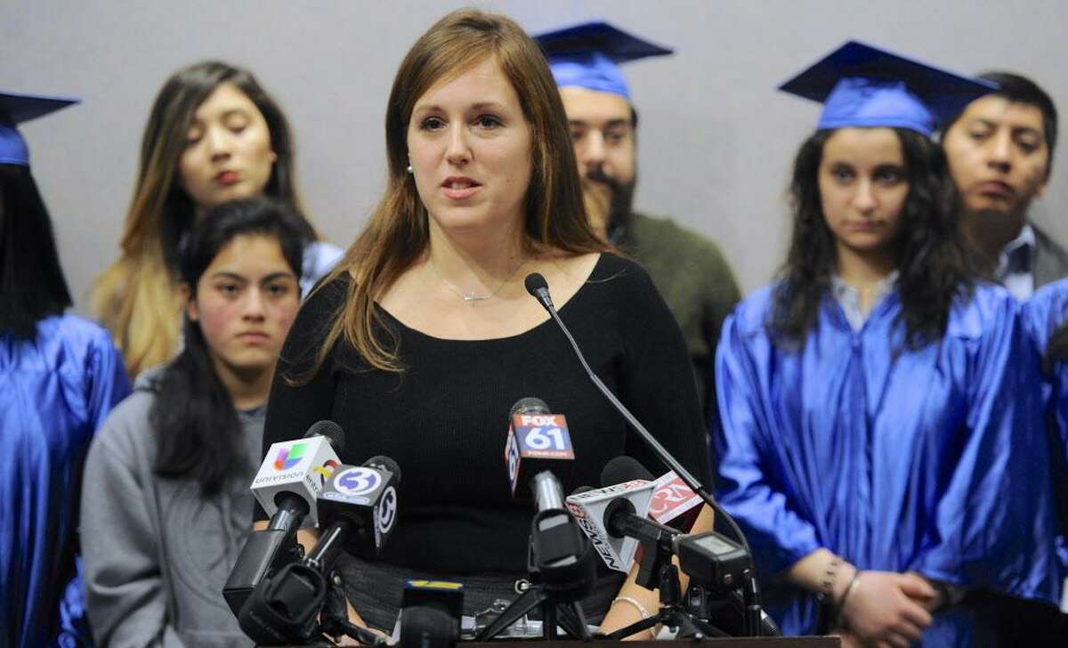 Connecticut Democrats unveil free college plan