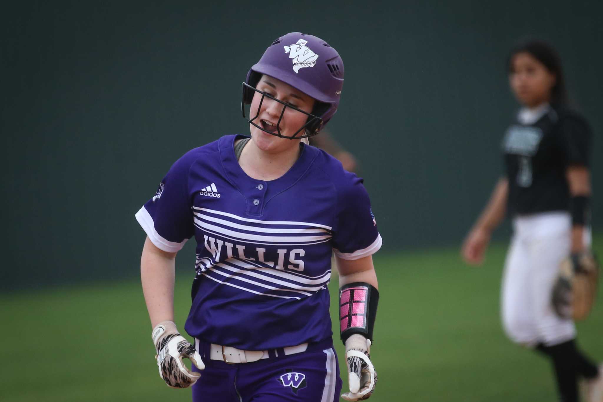 SOFTBALL ROUNDUP: Ladykats win twice in tournament play