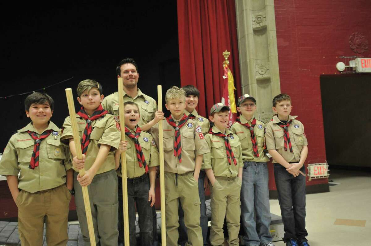 Winsted Cub Scouts graduate to become Boy Scouts as parents look on ...