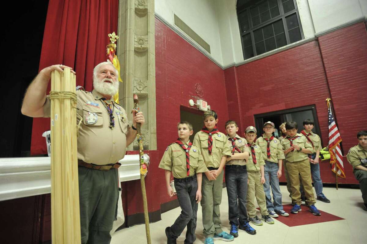 Winsted Cub Scouts graduate to become Boy Scouts as parents look on ...