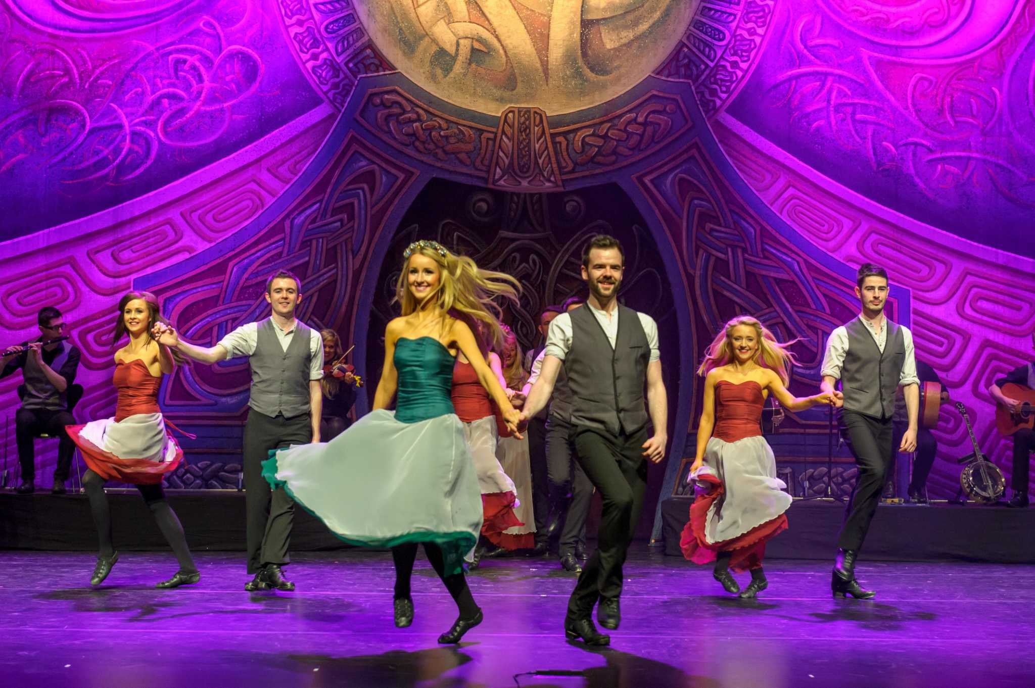Irish show ‘Rhythm of the Dance’ steps into Waterbury’s Palace March 14