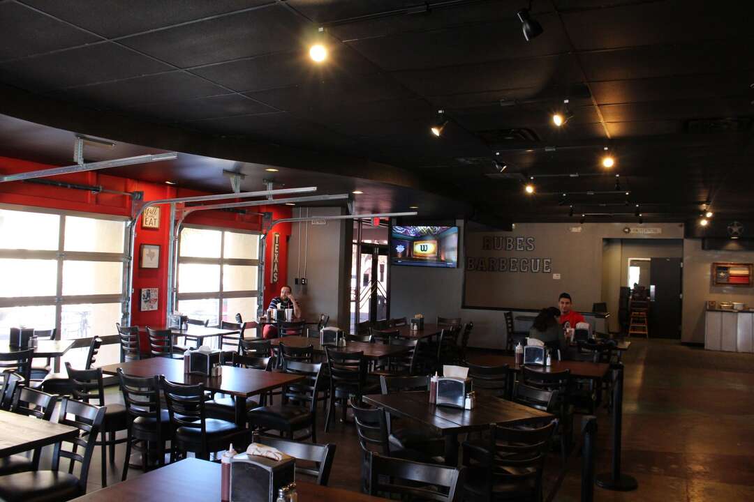 Small Bites: A look inside Rube's Barbecue and Brews