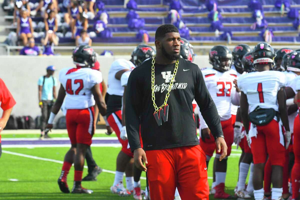 UH's Ed Oliver gets 'Texas Football' cover treatment