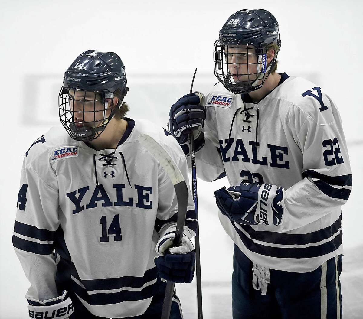 Quinnipiac downs Yale in ECAC Hockey playoff opener