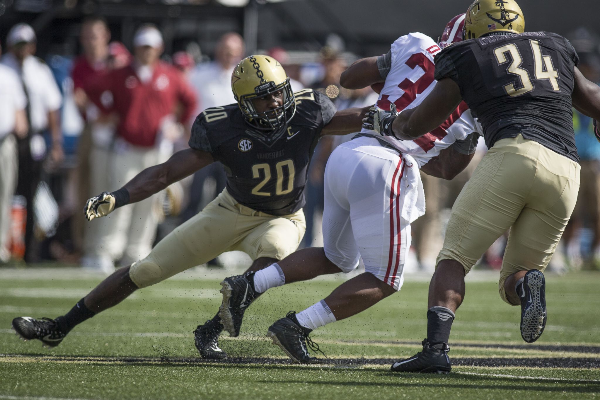 Texans' Zach Cunningham inspires Vanderbilt LB Oren Burks
