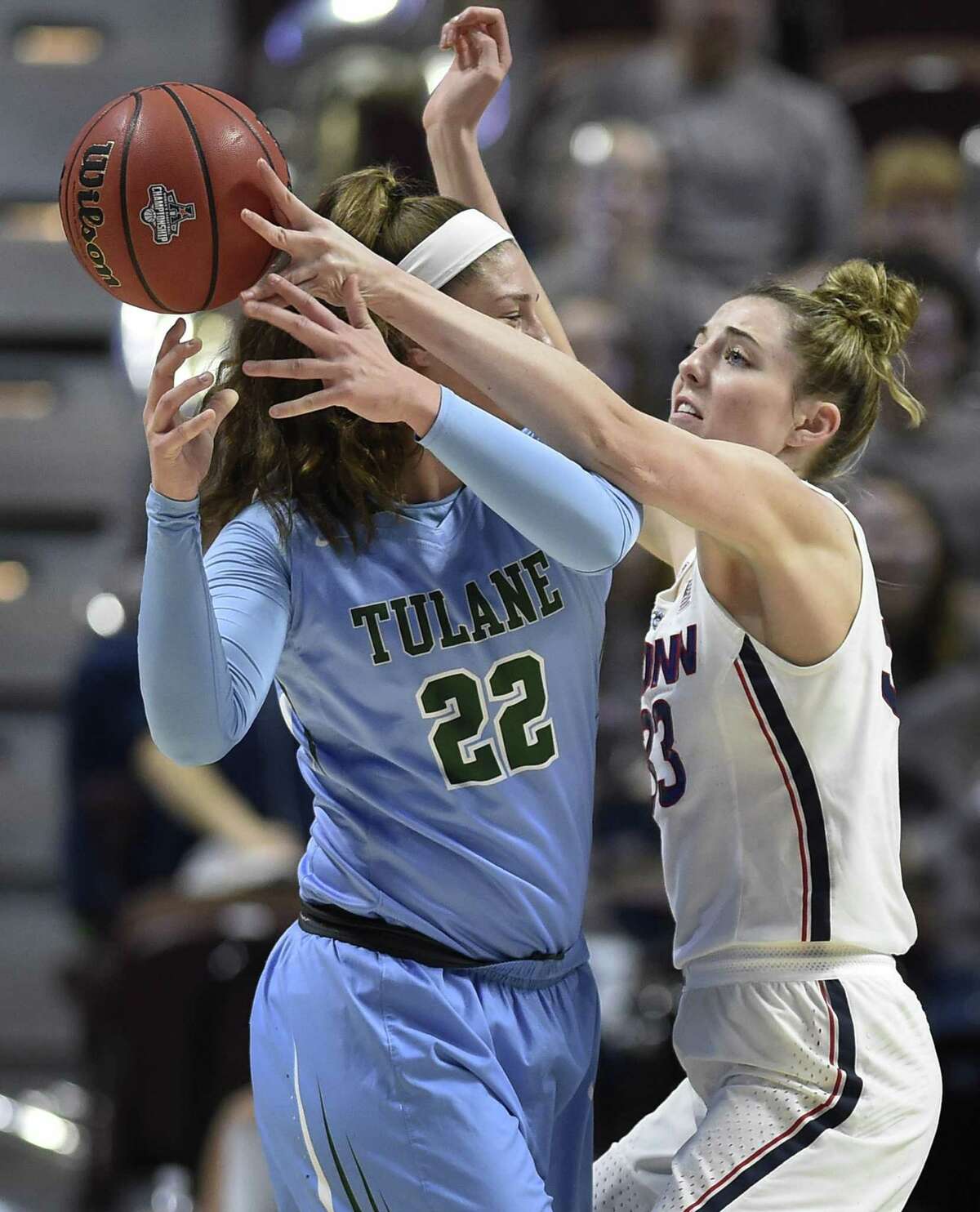 UConn women roll past Tulane despite injuries to two starters
