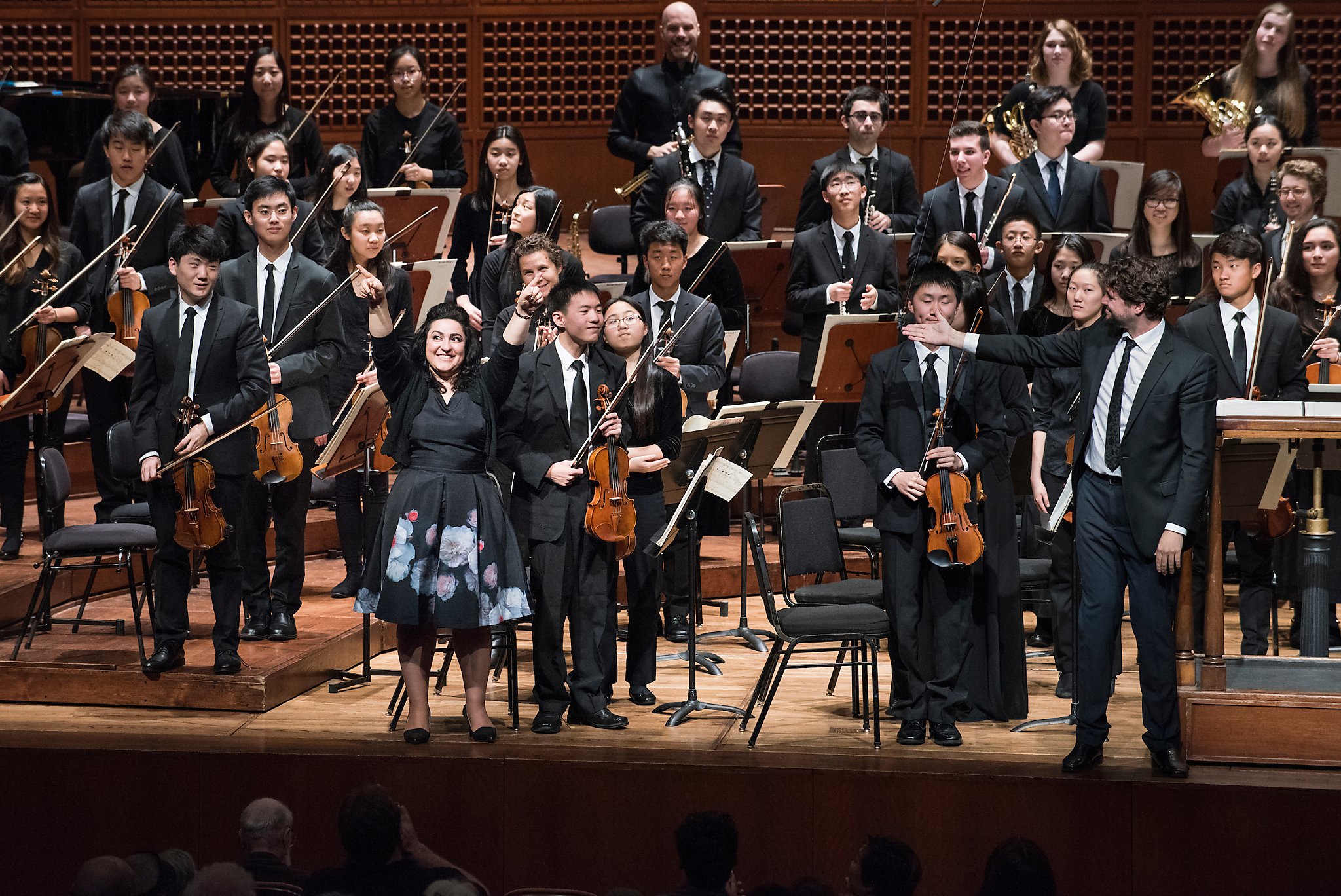 Youth Orchestra premiere spreads out through Davies