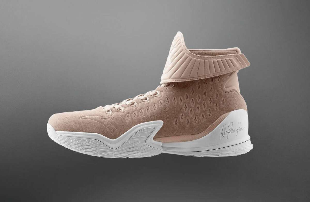 Klay Thompson's tribute shoes for his dog are the cutest thing you'll ...