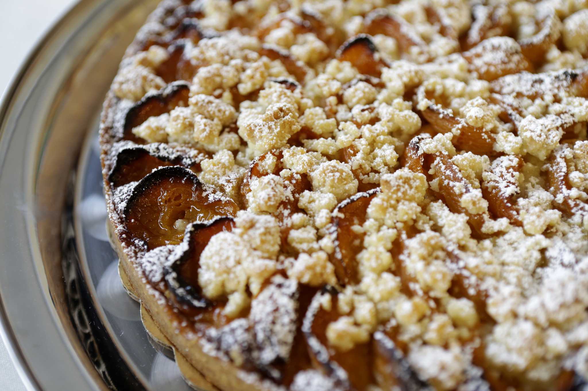 Review: Charming Eclair Paris may have diners crying oui all the way home