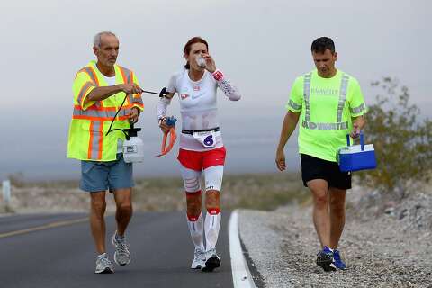 Why do runners love Death Valley?
