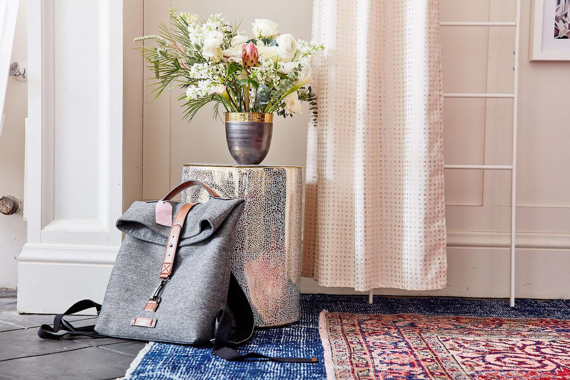 The new retail: Brands sell shoppers on ‘experiences’