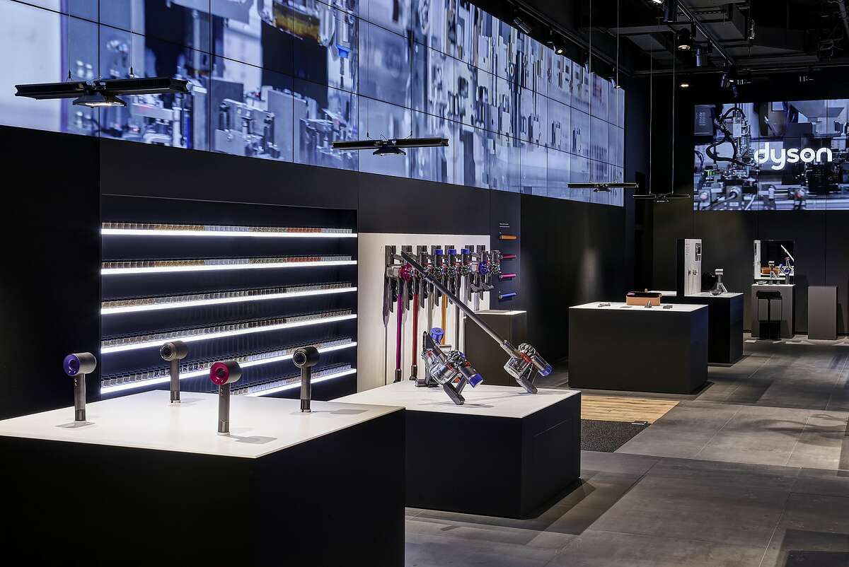 The new retail: Brands sell shoppers on ‘experiences’