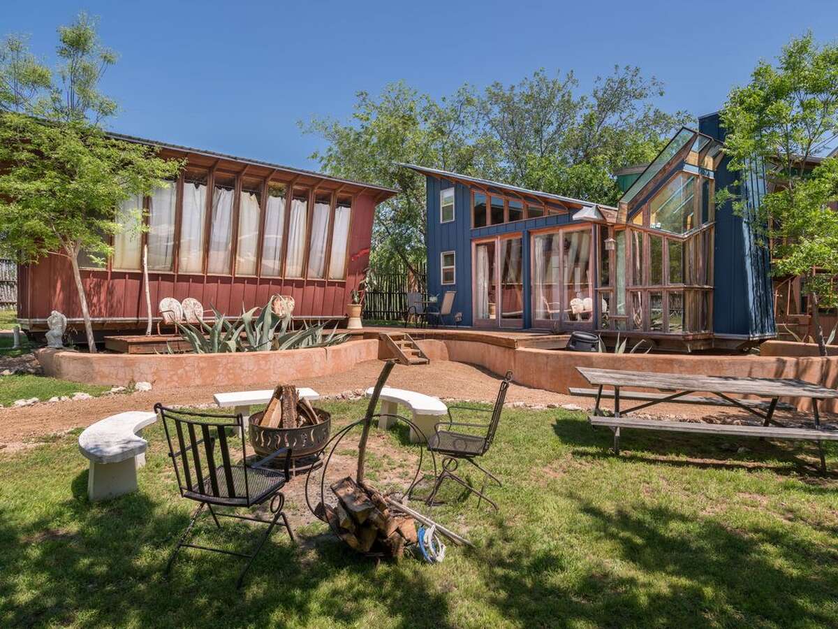 Look into these unique Texas vacation rentals under $75 per person, per ...
