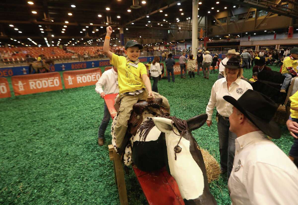At Lil' Rustlers Rodeo, special-needs kids sample rodeo life