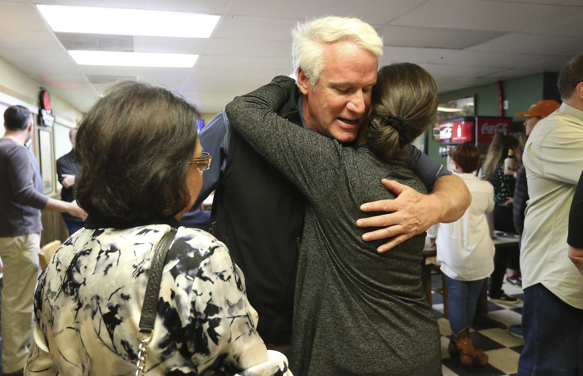Incumbent Larson wins despite challenger getting governor’s backing
