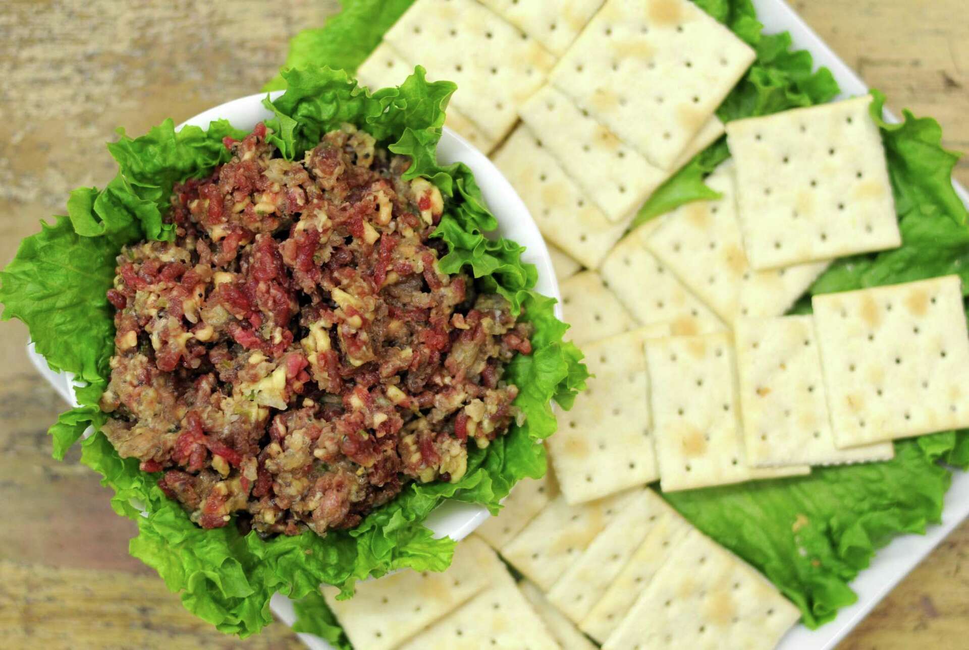 Recipe: Parisa (Medina County steak tartare)