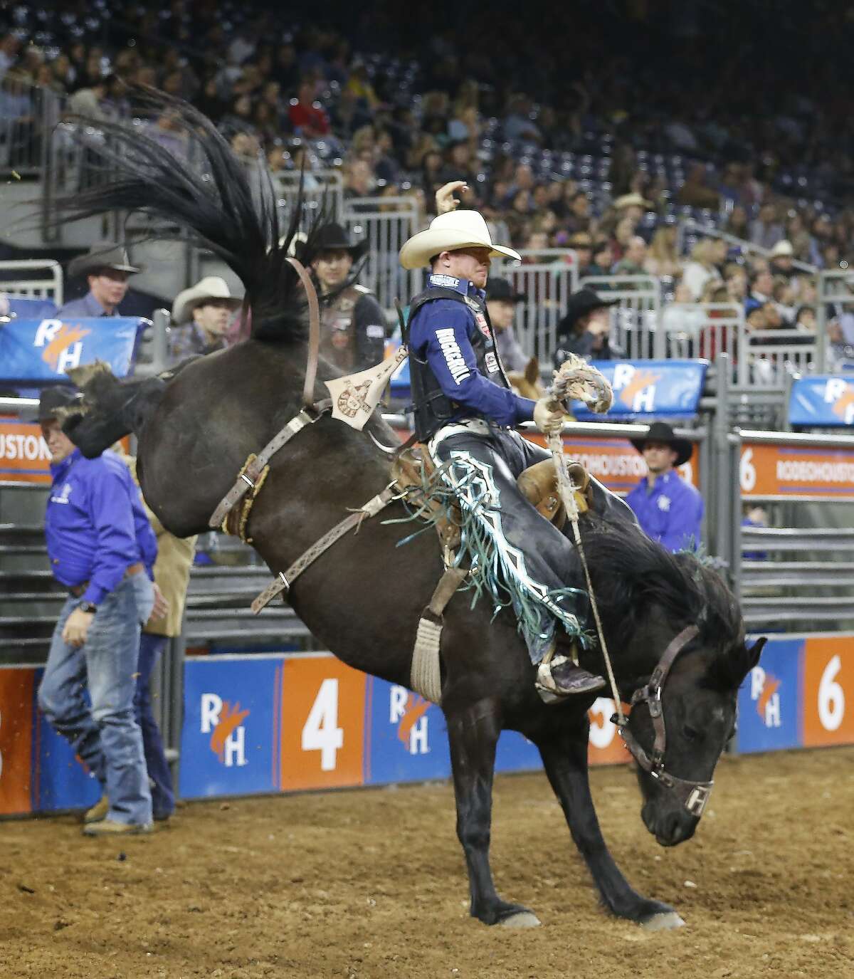 Saddle bronc rider Jacobs Crawley wins 2nd straight Super Series III at ...