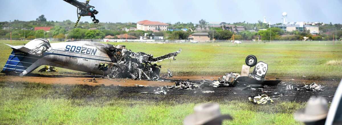 Officials ID victims in Laredo plane crash that killed two