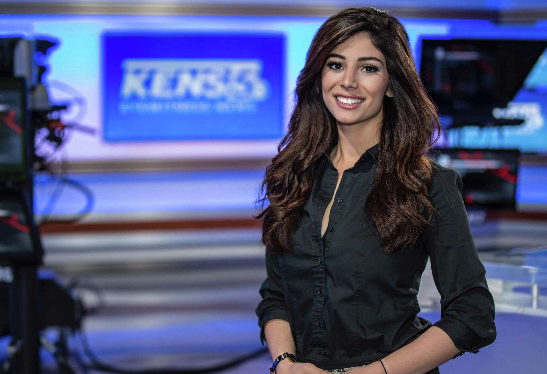KENS-TV traffic anchor’s secret sides may startle you