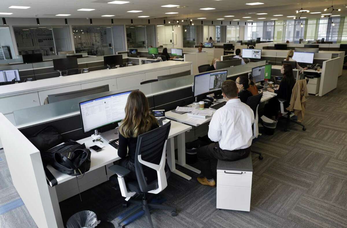 CBRE's new Williams Tower office houses 300 employees -- with no ...