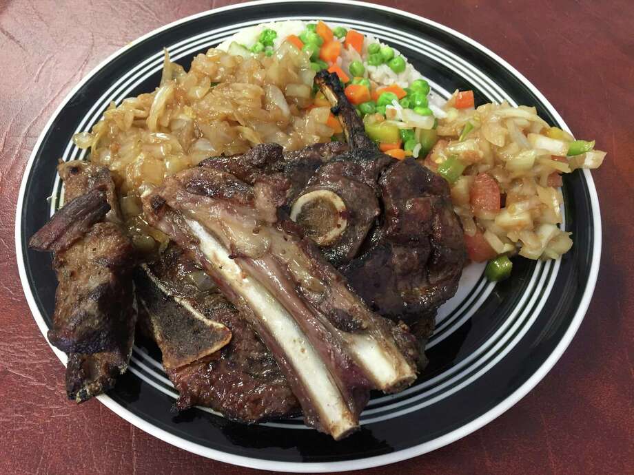 Review: Kaedi Dimbe serves tastes of Mauritania, Senegal - San Antonio ...