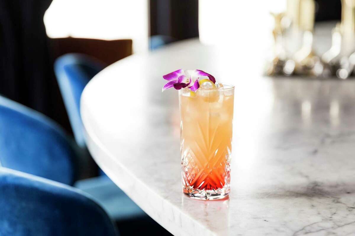 Victor pens a new story of Houston nightlife