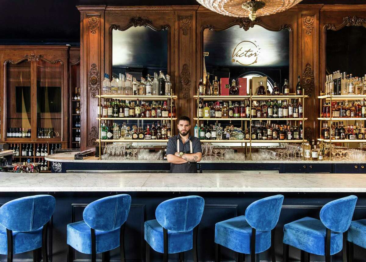 Victor pens a new story of Houston nightlife