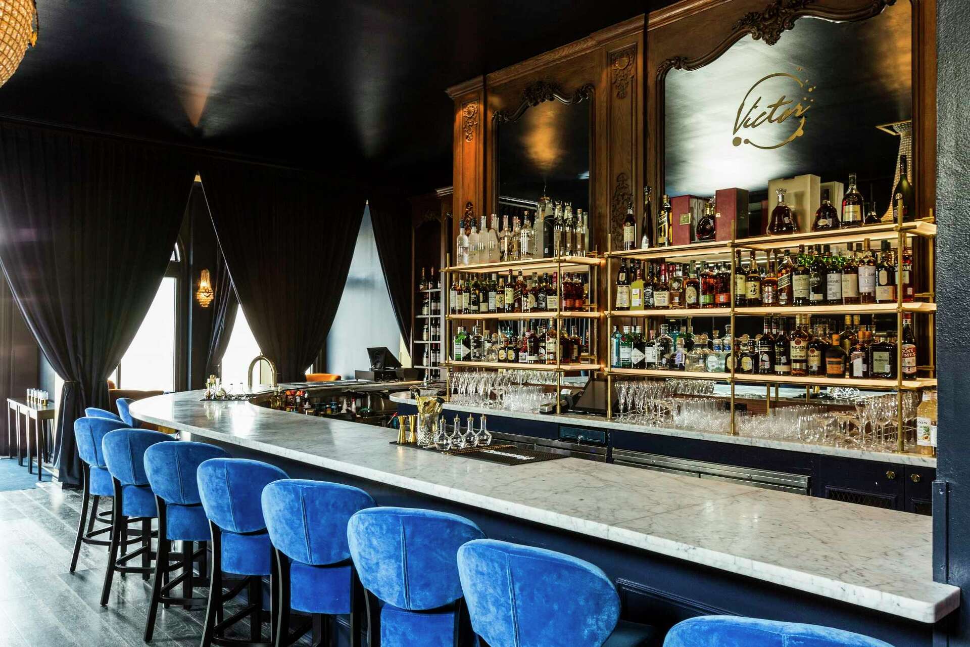 Victor pens a new story of Houston nightlife