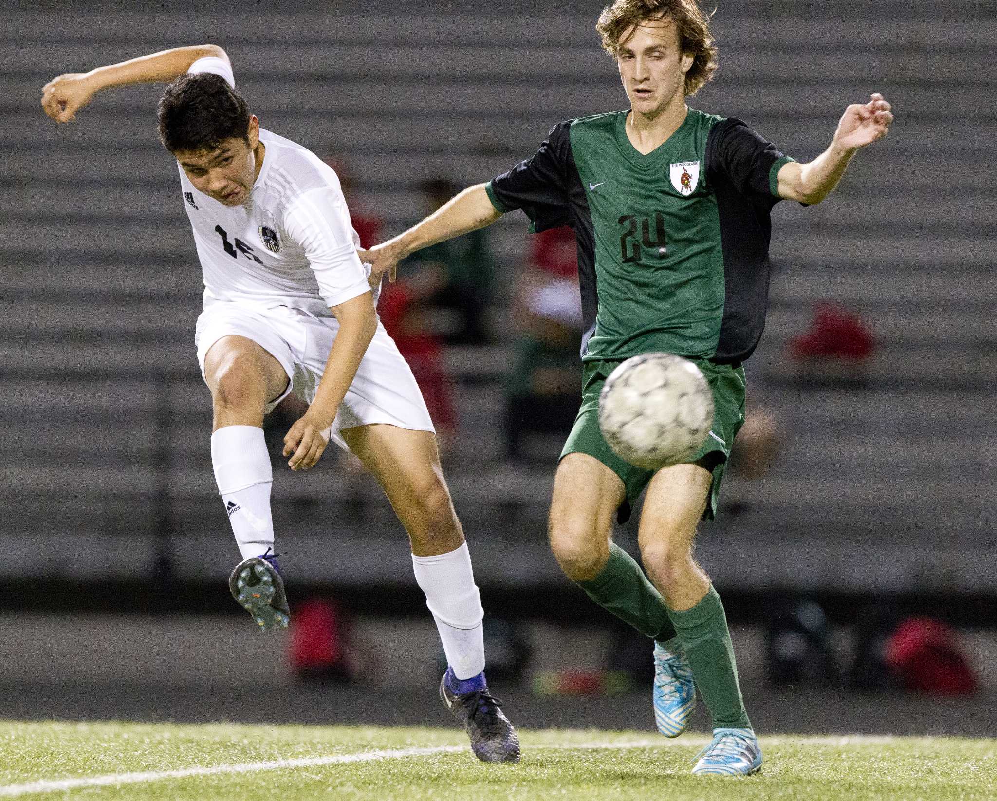 BOYS SOCCER: The Woodlands outlasts Conroe as Kleinschmidt earns 400th win