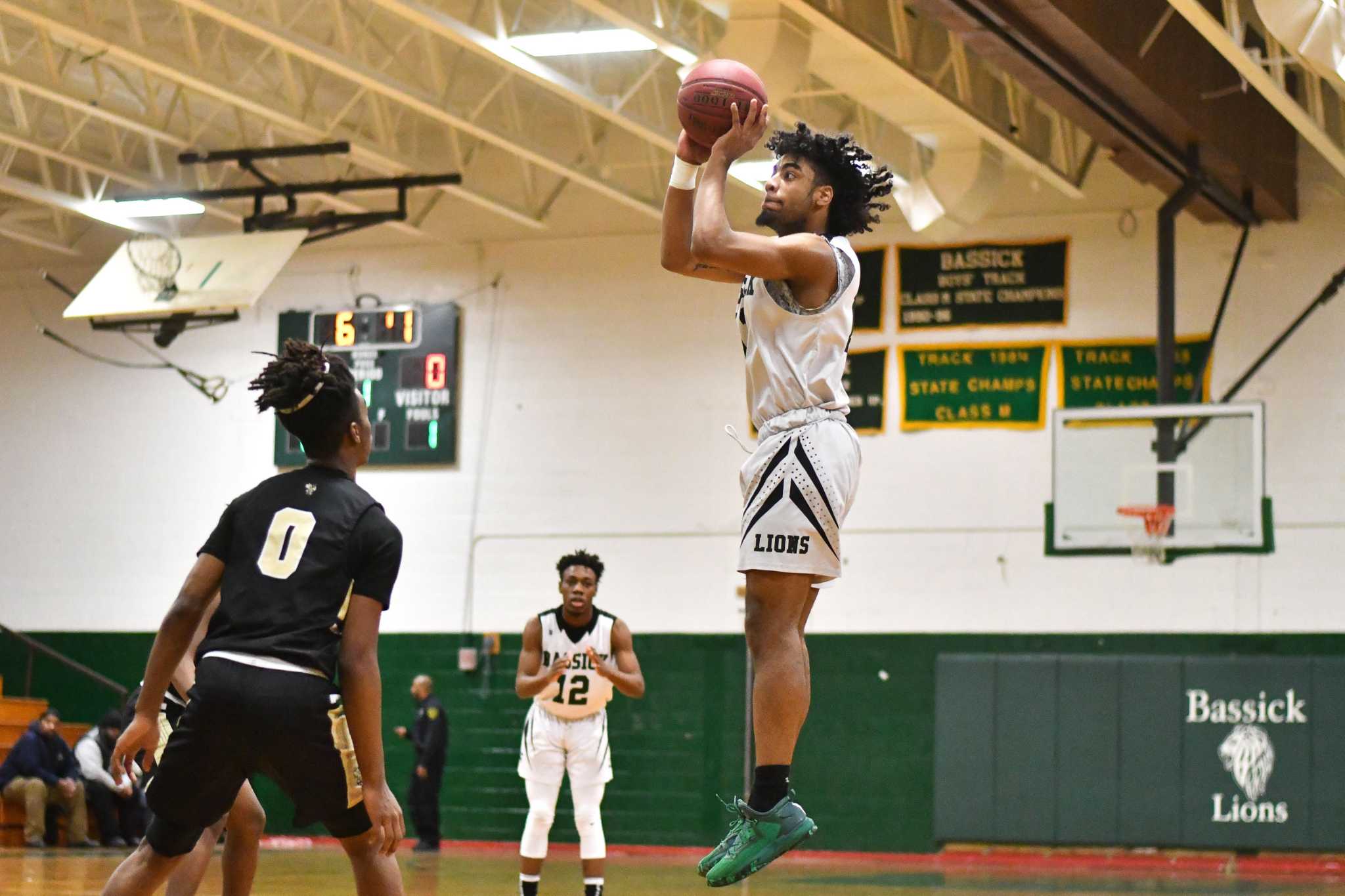 Bassick upends East Hartford in Division I basketball tourney