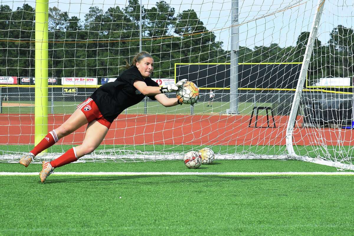 Girls soccer: Panthers look forward to playoff push
