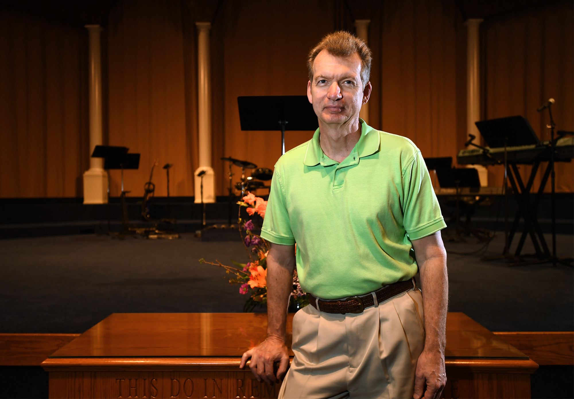 Should churchgoers carry guns?