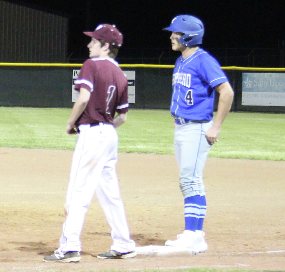 Shepherd Pirates overpower Onalaska Wildcats 9-7