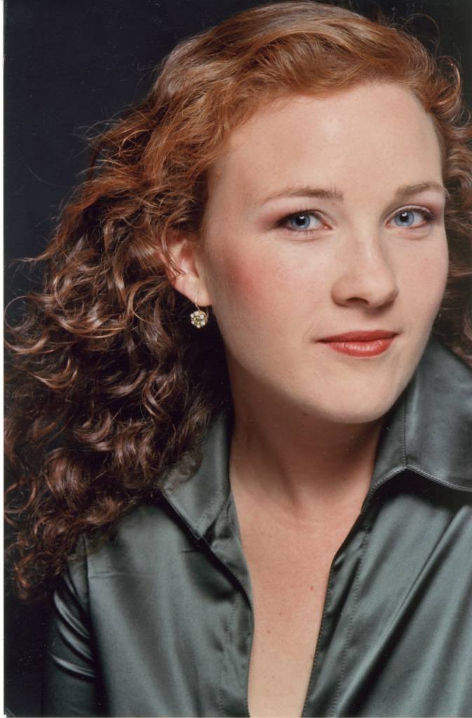 Mezzo-soprano Cooke offers a varied menu