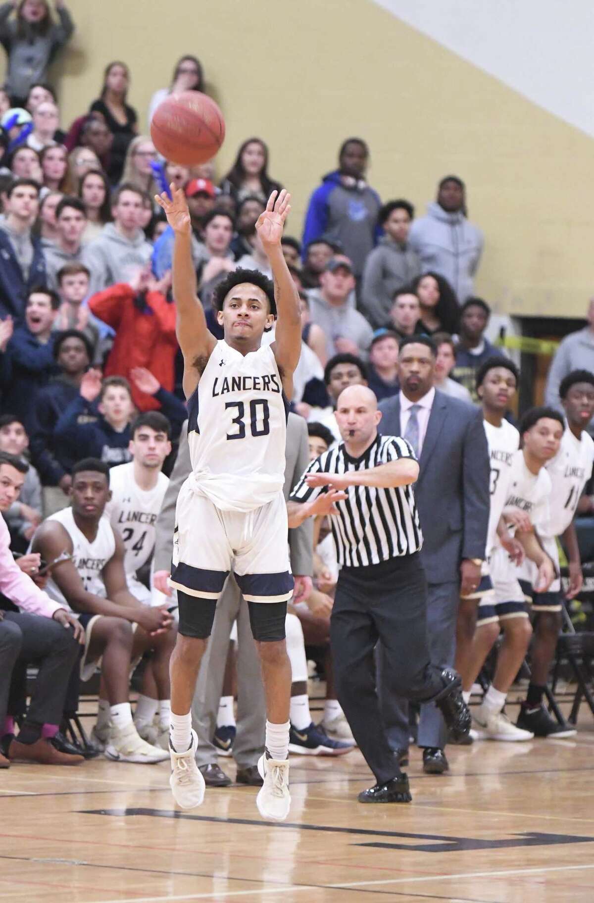 Notre Dame-Faifield rallies from 21 down to stun Danbury