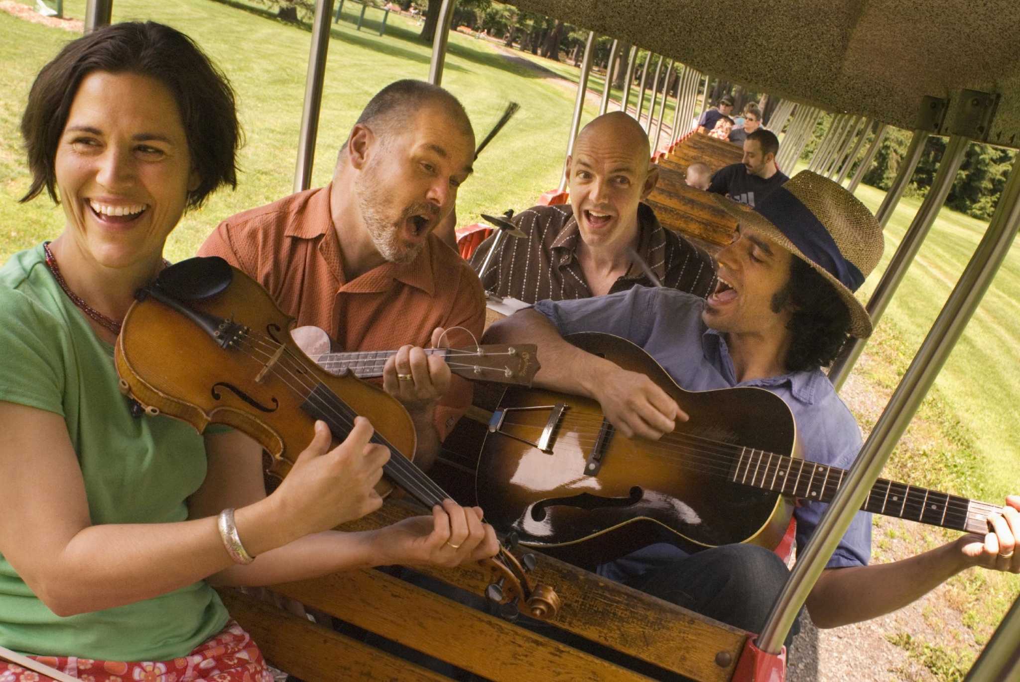 Rani Arbo and Daisy Mayhem to perform Sunday in Woodbury
