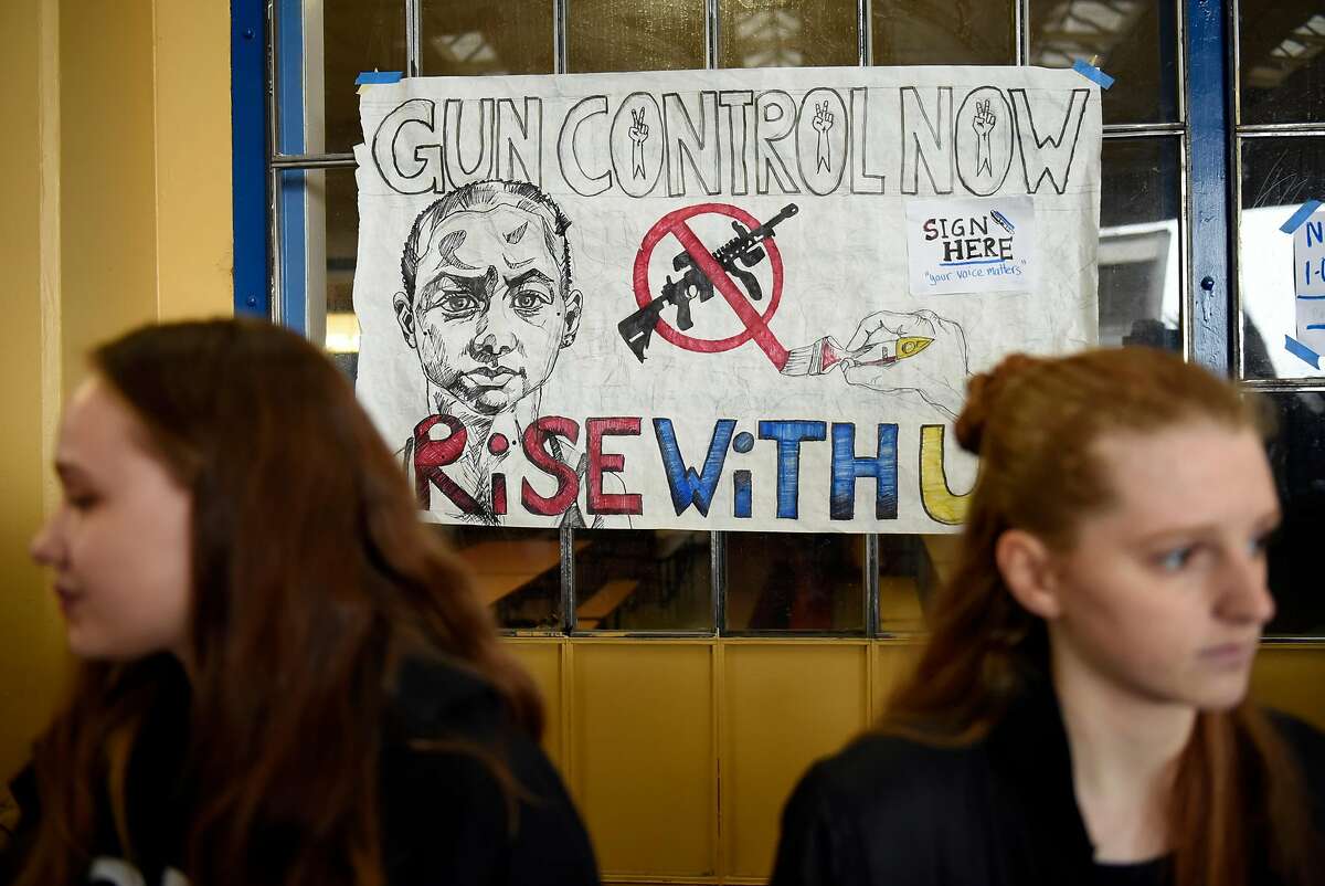Thousands of students protest gun violence in nationwide walkout