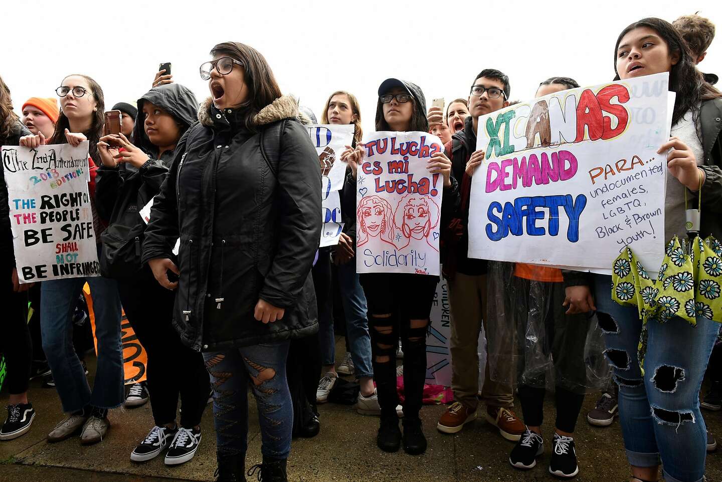 Thousands of students protest gun violence in nationwide walkout