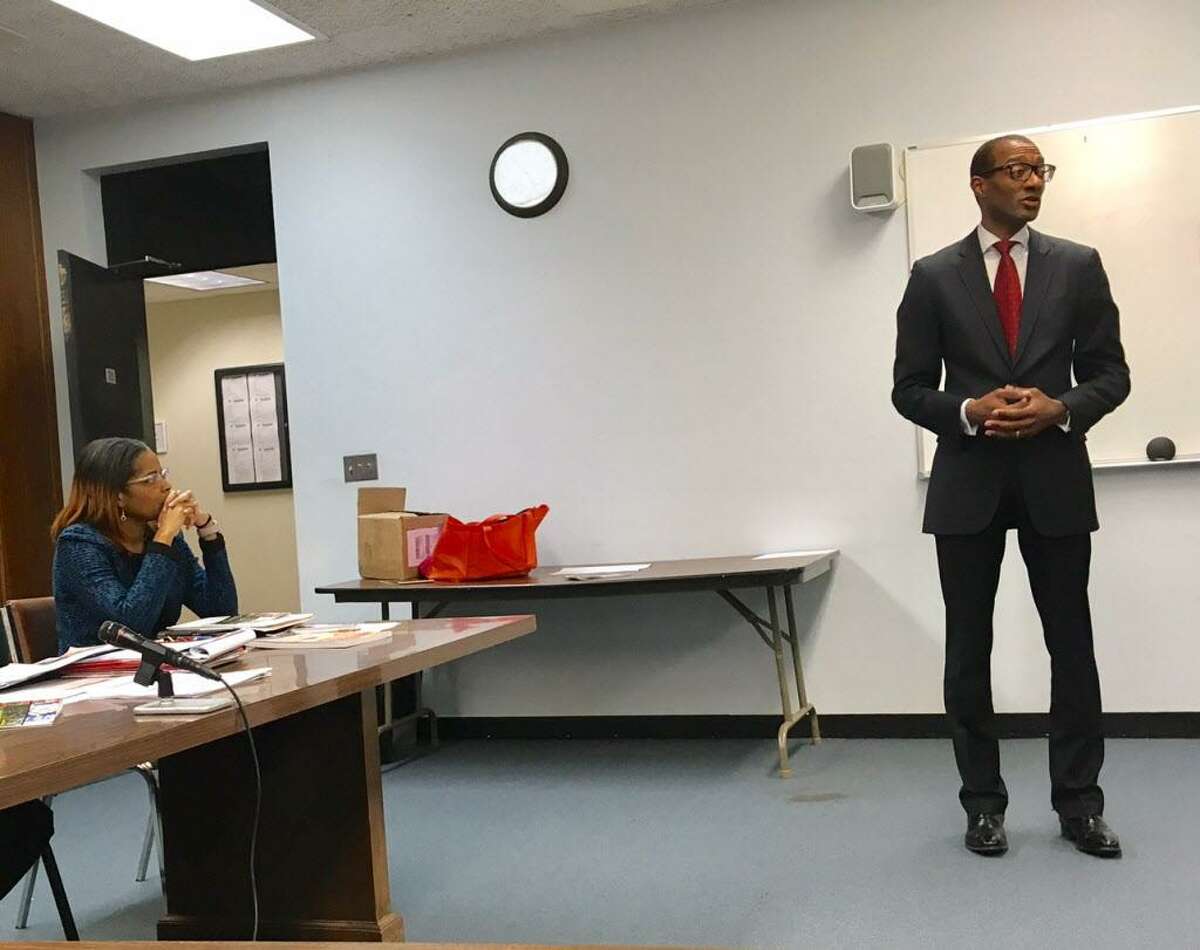 Bridgeport school board kindles relationship casino hopeful