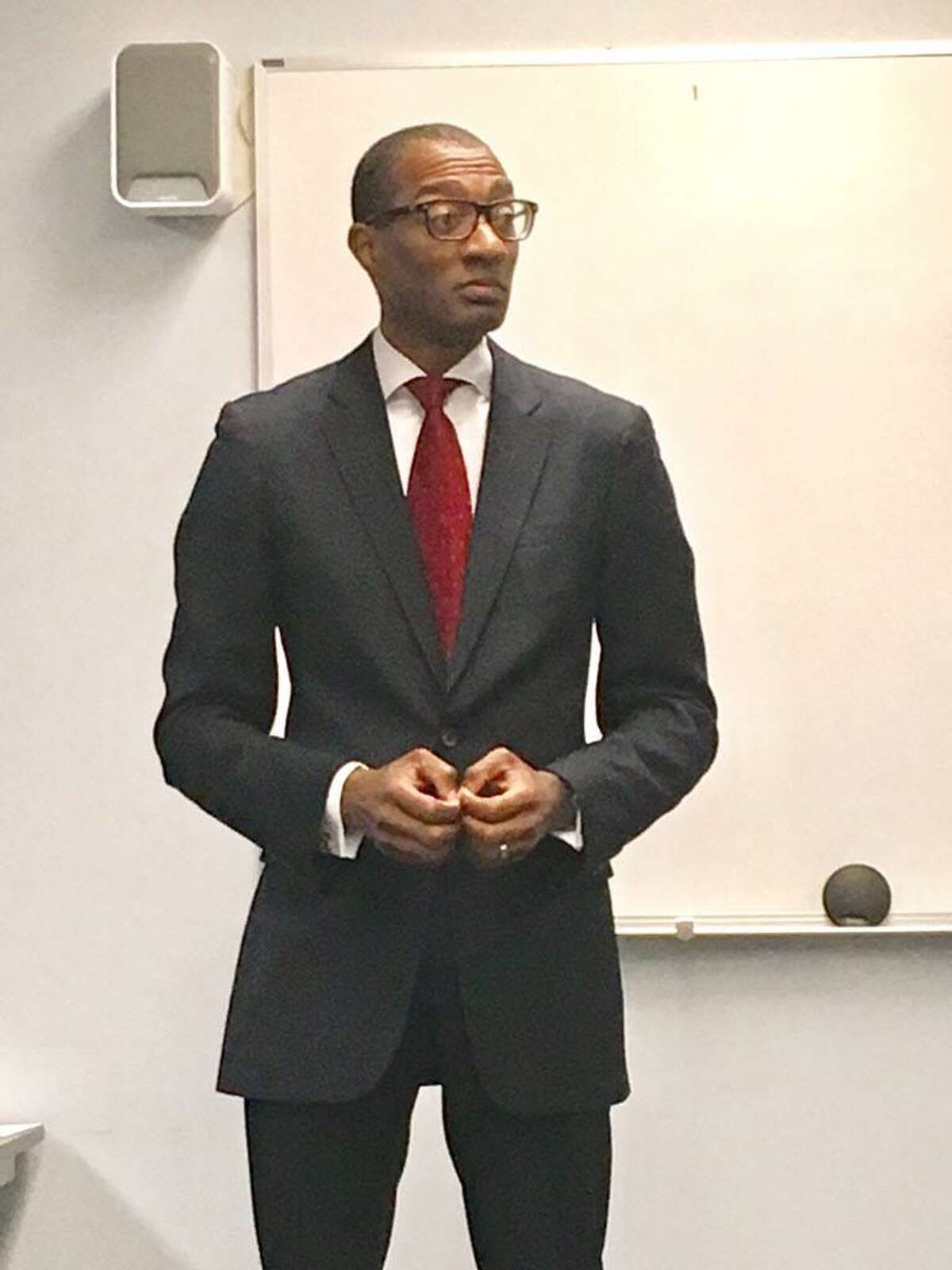 Bridgeport school board kindles relationship casino hopeful